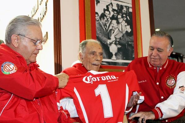 Murió Don Nacho Trelles Campos; le dio 2 primeros títulos al Toluca ...