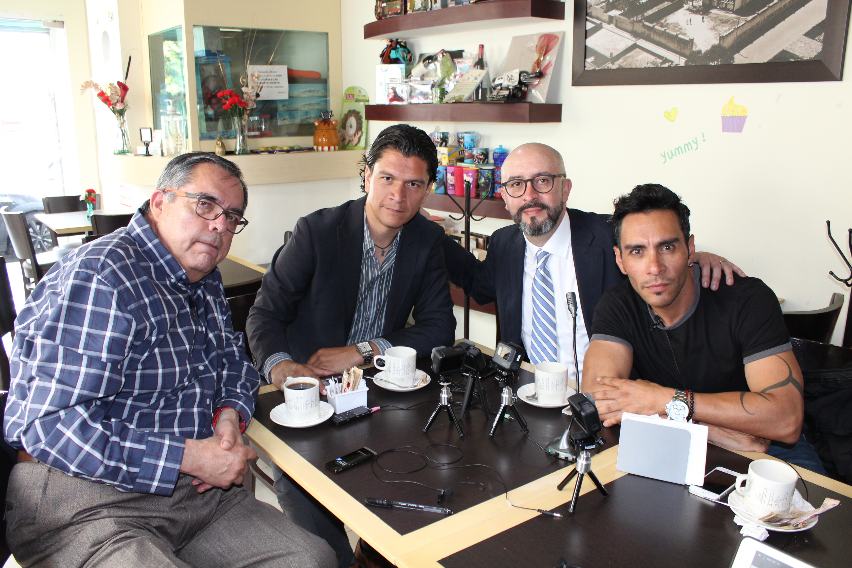 +César y Alex Vega García y Jaime Vega Mondragón, con la música, la ...